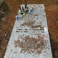 Hemingway Memorial - 2 tips from 98 visitors