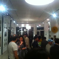 Clic Gallery + Bookstore - Art Gallery in New York
