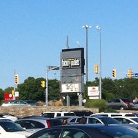 Canada One Brand Name Outlets - 7500 Lundy's Ln