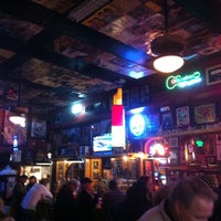 Howiee's on Front - 12 tips from 321 visitors