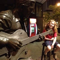 Chet Atkins Statue - Nashville, TN