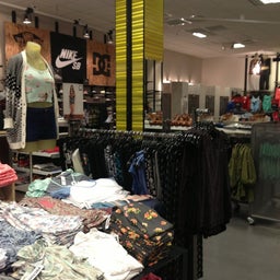 PacSun locations in Chicago - See hours, directions, tips, and photos.