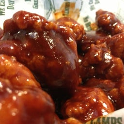 Wingstop locations in Chicago - See hours, menu, directions, tips, and ...