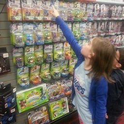 GameStop locations in Dallas - See hours, directions, tips, and photos.