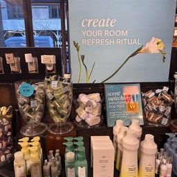 Bath & Body Works locations in New York City - See hours, directions ...