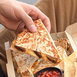 Taco Bell locations in Chicago - See hours, menu, directions, tips, and ...