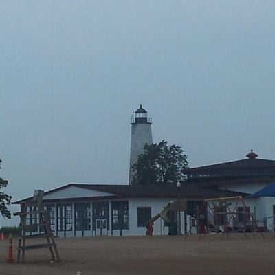 Lighthouse Point Park - Park in East Shore
