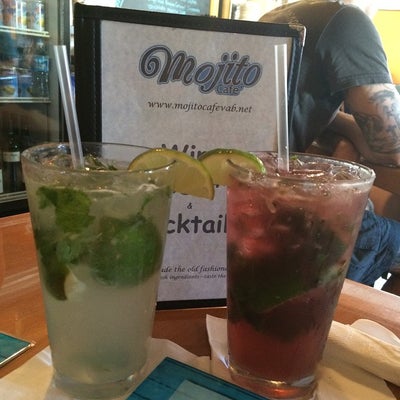 Mojito Cafe - Oceanfront - 28 tips