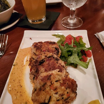 Minervas Restaurant - Downtown Sioux Falls - 301 S Phillips Ave