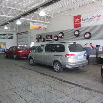 Andrew Toyota - Car Dealership