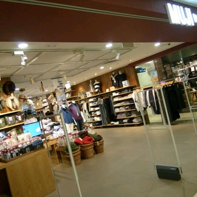 MUJI - Downtown Core - 14 tips