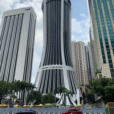 Spectrum Shopping Mall - Shopping Mall