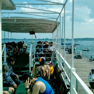 Mariposa Cruises - Boat or Ferry