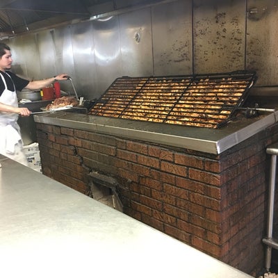 Ferry Street Barbecue - BBQ Joint in Newark