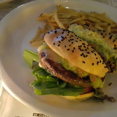 FIN Kitchen - 신사동 - 강남구 압구정로10길 40, B1