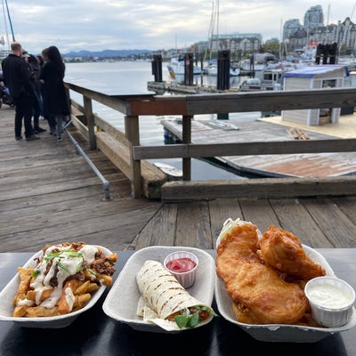 Red Fish Blue Fish - Downtown Victoria - 84 tips