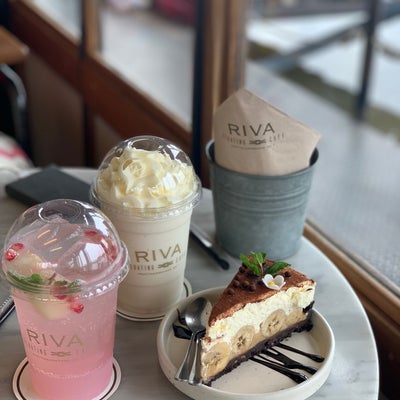 RIVA Floating Cafe - Phutthamonthon Sai 7