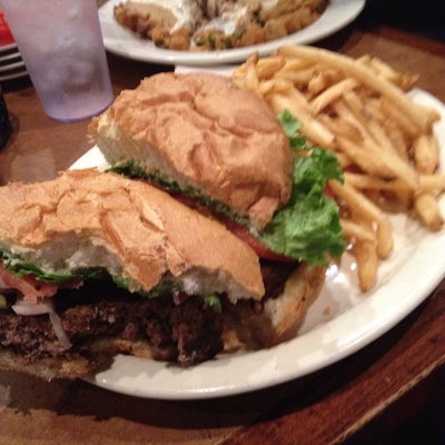 Willie's Duck Diner - 27 tips from 379 visitors