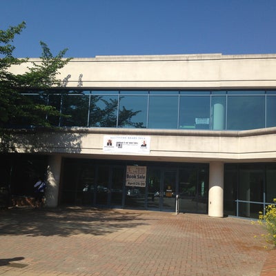 Arlington Central Library - Library in Arlington