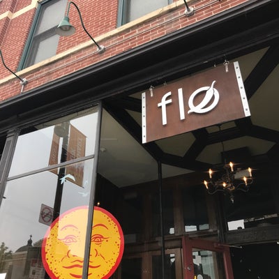 Flo - American Restaurant in West Town
