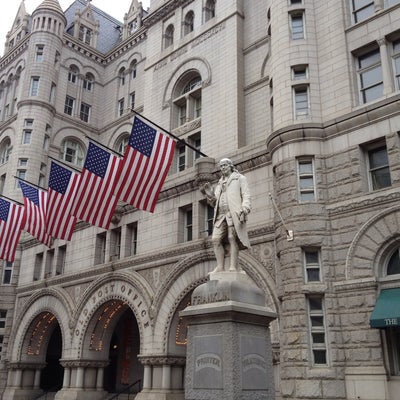 Old Post Office Pavilion - Monument in Washington