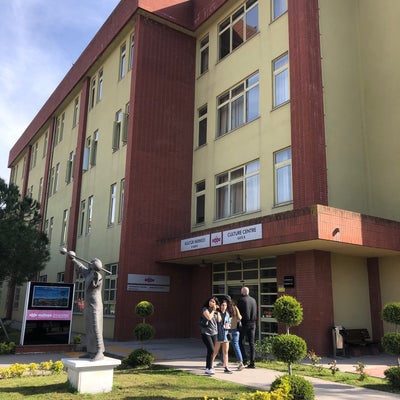 Maltepe Üniversitesi - University in Maltepe