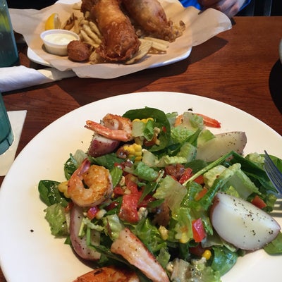 Half Shells Seafood Grill - Seafood Restaurant