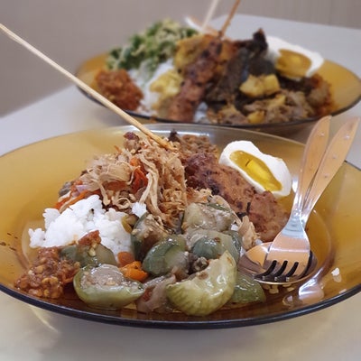 Warung Sari Manis - Indonesian Restaurant