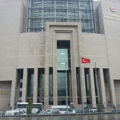 İstanbul Adalet Sarayı - Courthouse in Merkez