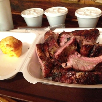 Photos at Tom Jenkins BBQ - Harbordale - 84 tips from 1675 visitors