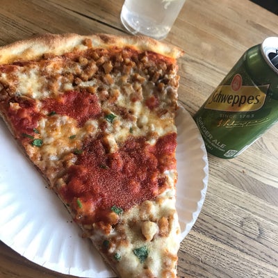 Full Moon Pizzeria - Belmont - 44 tips from 1378 visitors