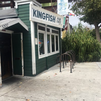 The Kingfish Pub & Cafe - Bar in North Oakland