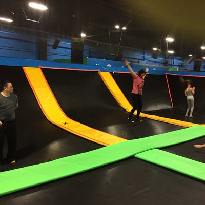 Bounce Trampoline Sports - Syosset, NY