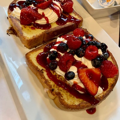 Sunny Side Up & Coffee Shoppe - Near North Side - 42 E Superior St