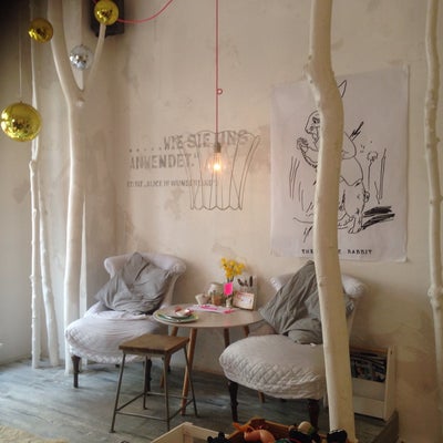 White Rabbit's Room (Now Closed) - Au - 33 tips