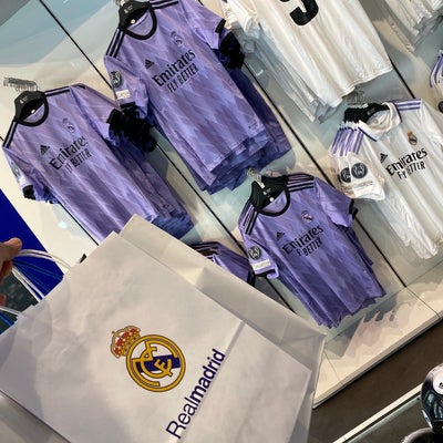 Real Madrid Official Store - Gran Vía - 31 Gran Vía