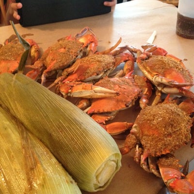 L.P. Steamers - Seafood Restaurant in Locust Point