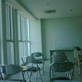 Institut Teknologi dan Sains Bandung (ITSB) - Gedung A Ruang R310 - 1 tip