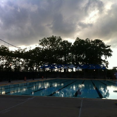 Astoria Park Pool - 34 tips