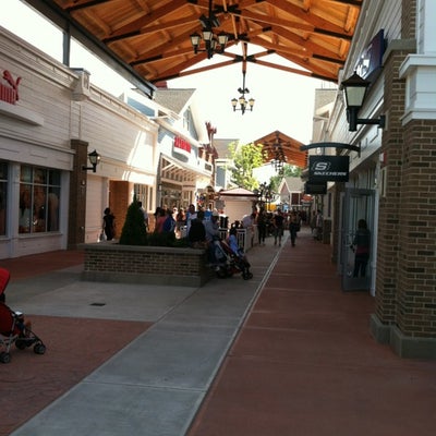Merrimack Premium Outlets - 42 tips from 7790 visitors