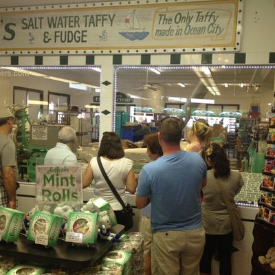 Shriver's Salt Water Taffy & Fudge - 28 tips from 1672 visitors