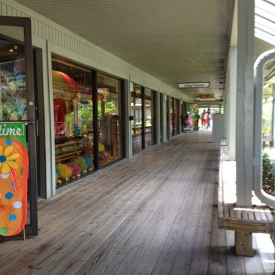 Periwinkle Place - Shopping Mall