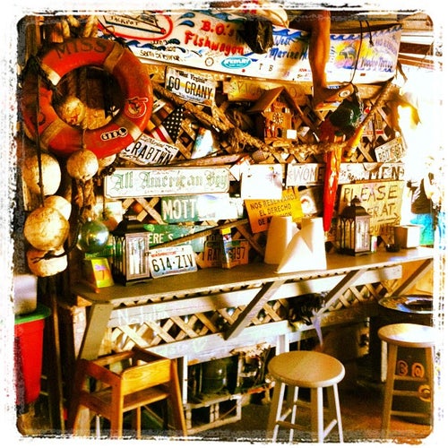 BO's Fish Wagon - 801 Caroline St - Key West