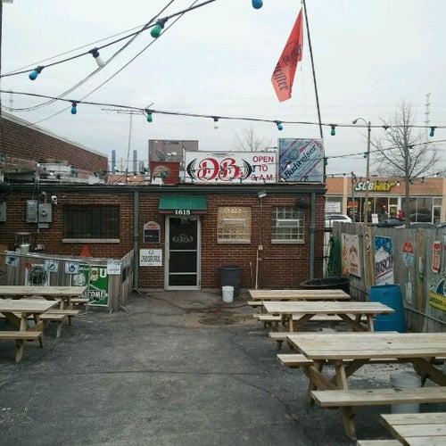DB's Sports Bar - 1615 S Broadway - St Louis