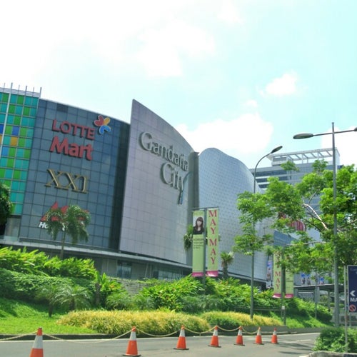 Gandaria City - Jl. Sultan Iskandar Muda Kav. 5-8 - Jakarta