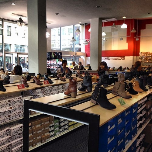 db shoes - 150 Kearny St - San Francisco