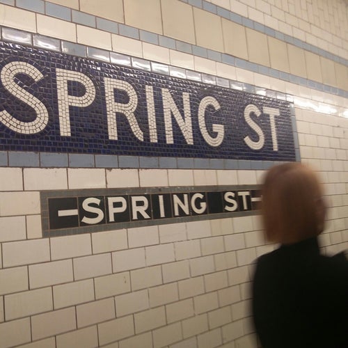 MTA Subway - Spring St (6) - Spring St. - New York