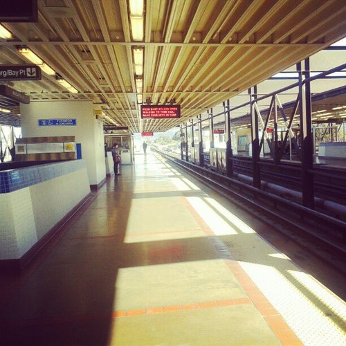 MacArthur BART Station - 555 40th St - Oakland