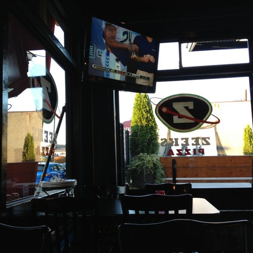 Zeeks Pizza - 6000 Phinney Ave N - Seattle