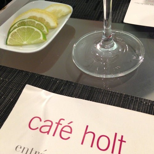 Café Holt - 1300, rue Sherbrooke Ouest - Montréal
